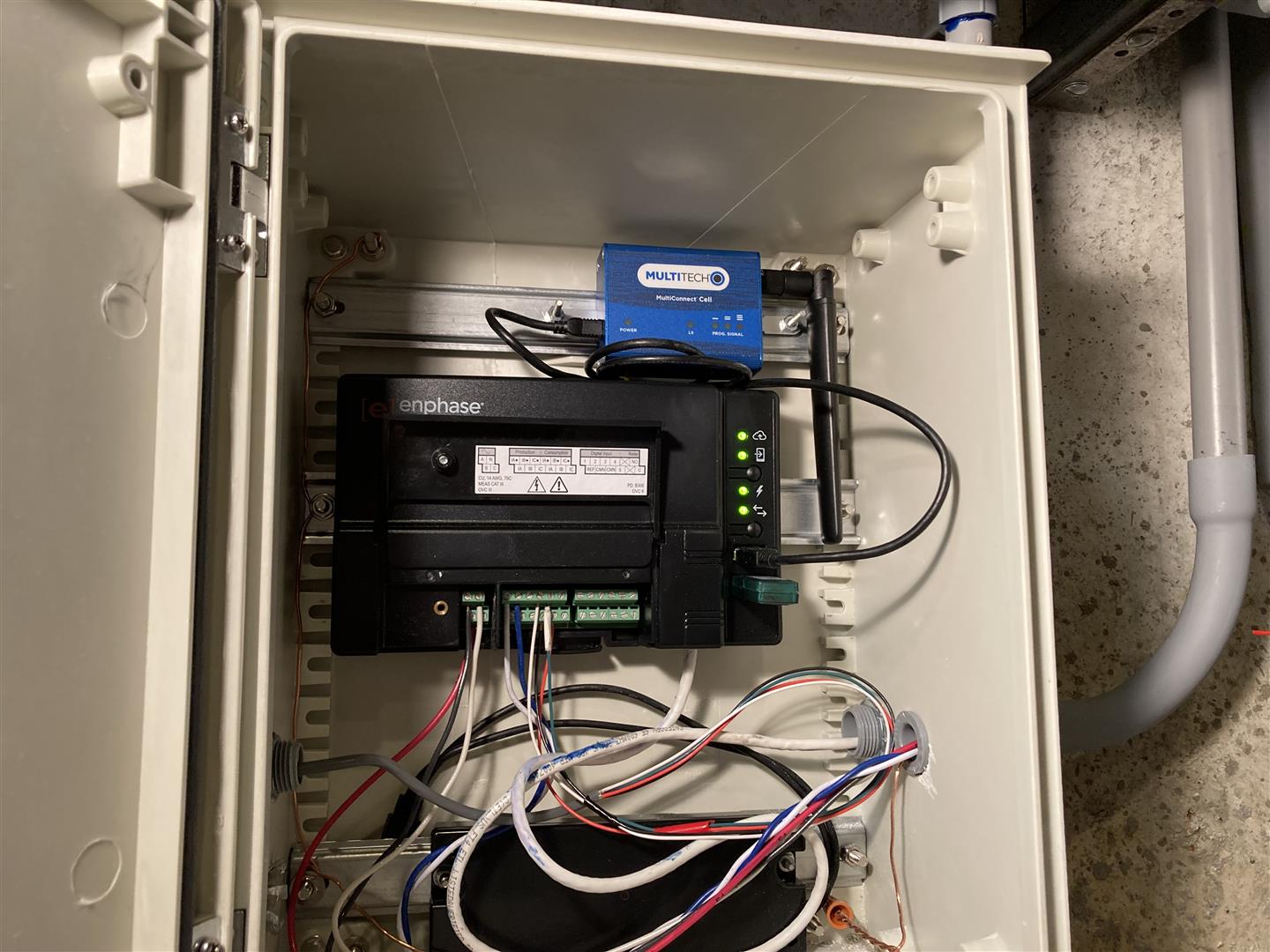 Does the Cell Modem work well from a concrete basement where the S ...